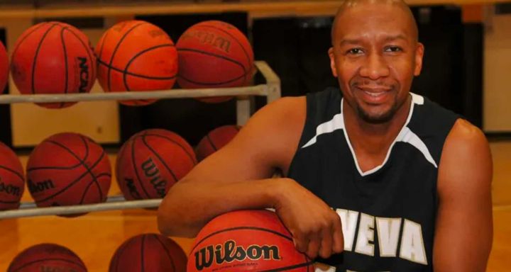 À 43 ans, Brian Rice réinvente sa carrière en NCAA Basketball